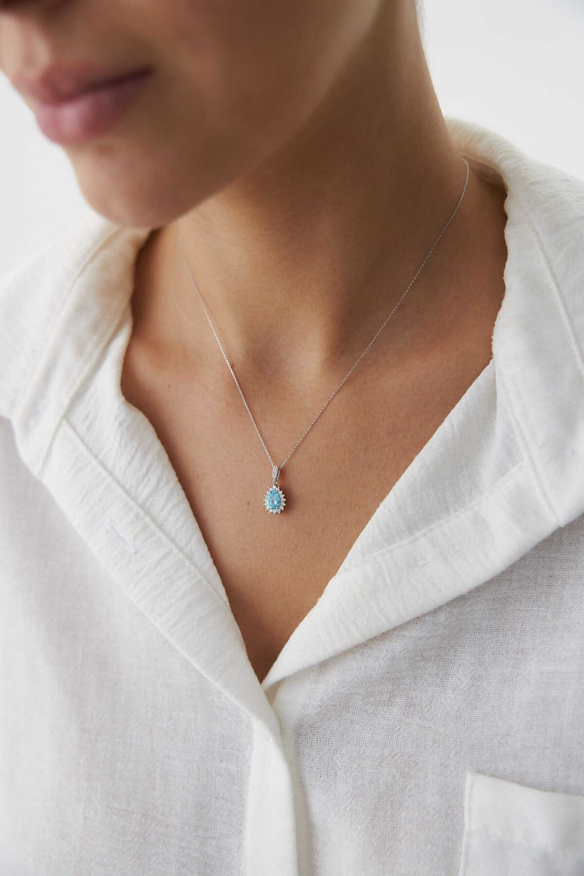 Yavuz Kuyumculuk - Beyaz Altın Damla Taşlı Kolye