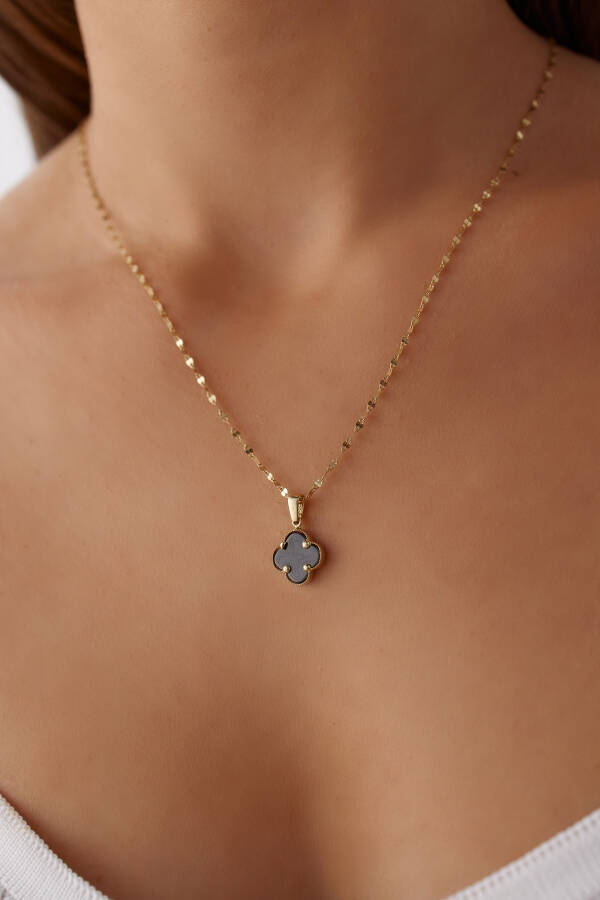 Yavuz Kuyumculuk - İtalyan Aynalı Siyah Yonca Kolye