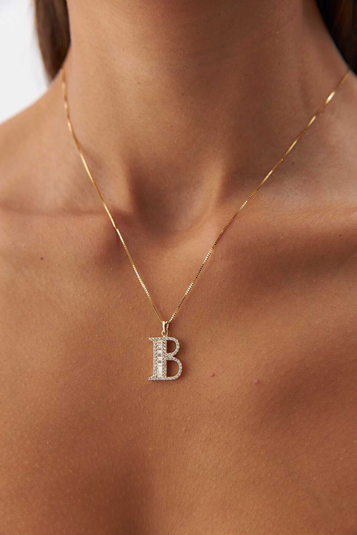 Yavuz Kuyumculuk - Küp Zincir Taşlı Harf Kolye